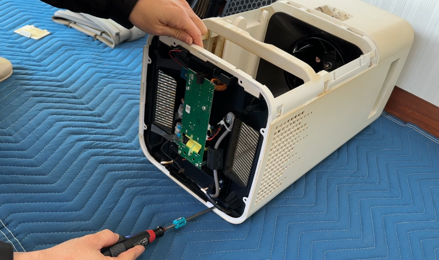 【Airdogの修理と費用】電源が入らない？修理事例と費用を解説！ - エアドッグ（Airdog）修理・分解掃除ならクリーンキーパーズ｜全国 ...